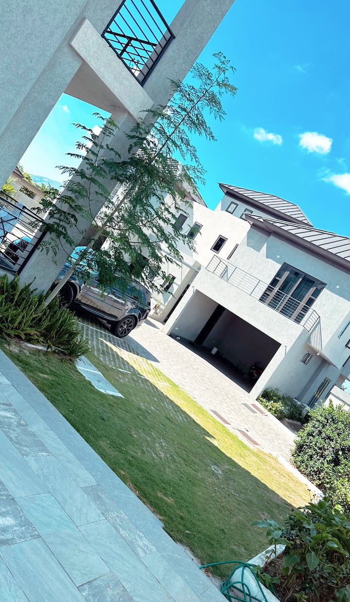 Secluded Haven - Kingston (Jamaica)