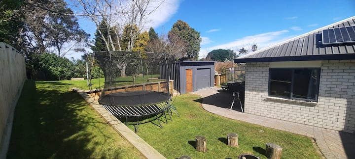 Spacious Family Home In Pyes Pa, Tauranga - Tauranga