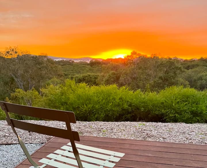 Hideaway On The Hill - South Wing - Albany