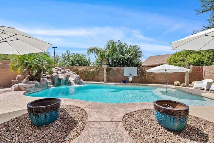 Tiki D’s Oasis | Pool W/slide • Tiki Bar • Hot Tub - Gilbert, AZ