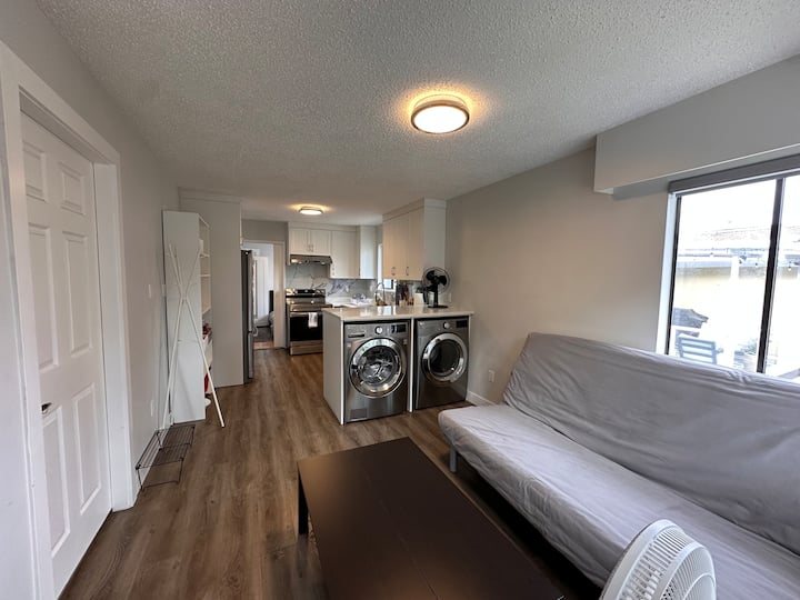 3 Bed+bath Central Vancouver - Richmond