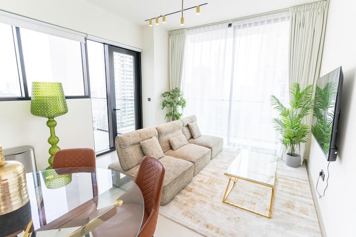 Private Swimming Pool 2 Bedroom Fun Apartment Jvc - Dubai