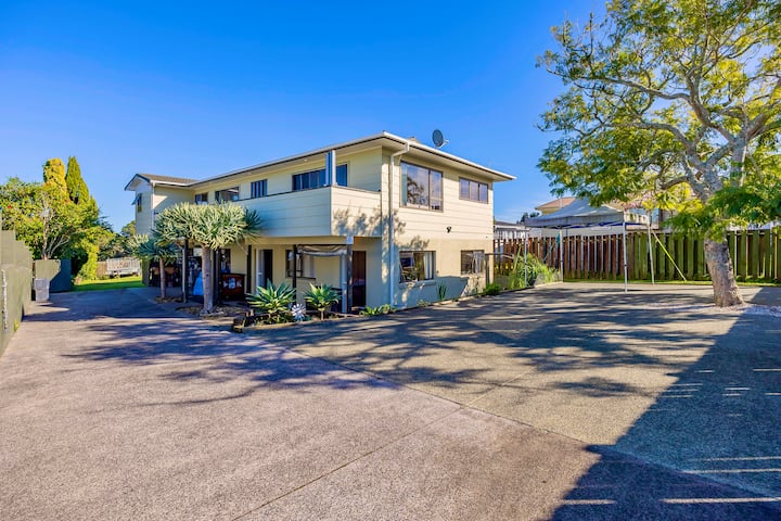 Functional & Spacious 2br West Harbour Retreat - 奧克蘭