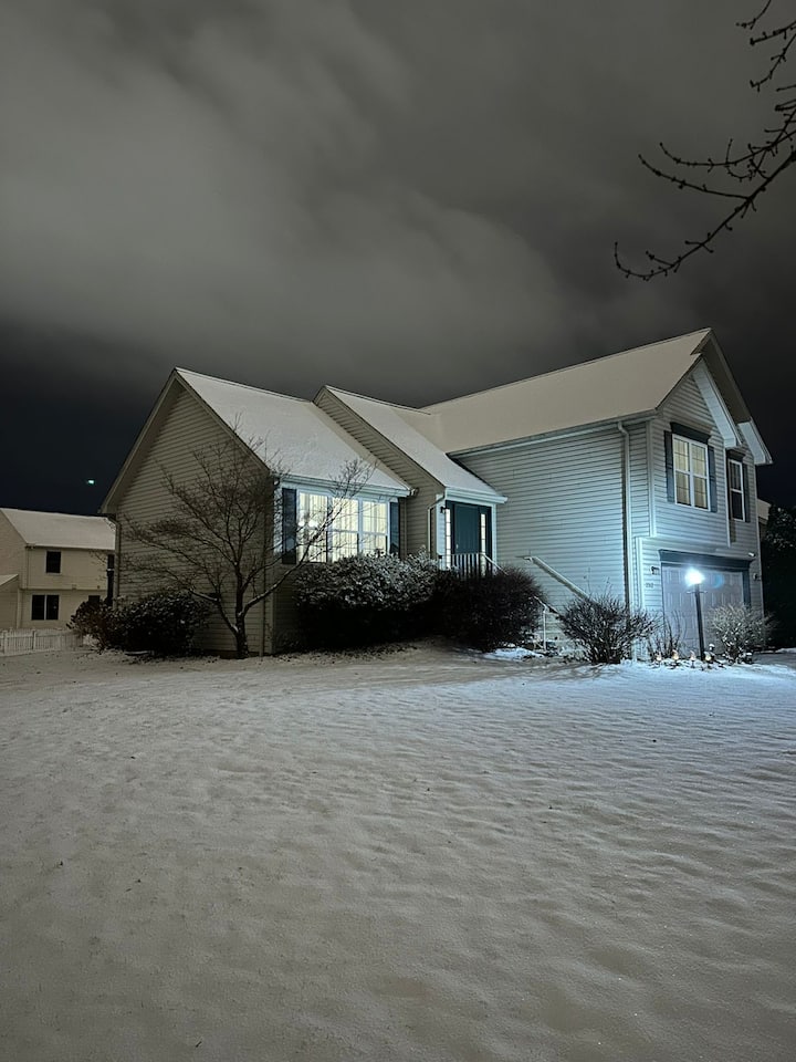 Entire House In State College, Pennsylvania - Whipple Dam State Park, Petersburg