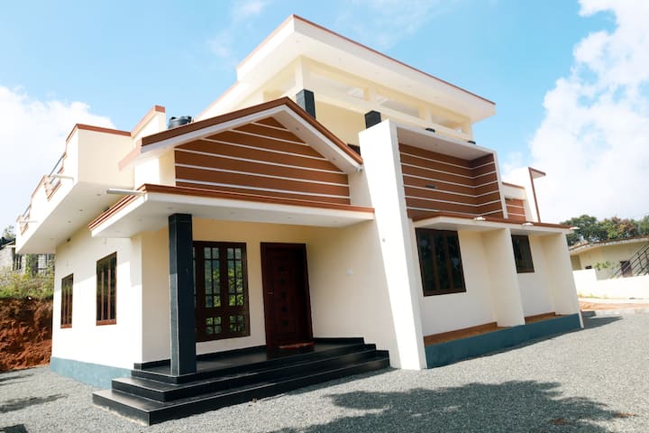 Georgian Villa 4bhk - Vagamon