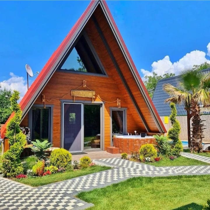 Sicak Havuzlu Jakuzili  Izole Bungalow - Sapanca