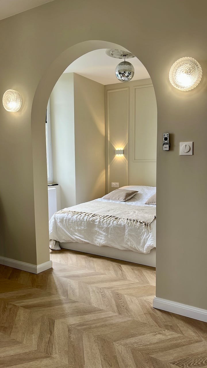 Studio Moderne Au Pied De La Cathédrale De Reims - Tinqueux