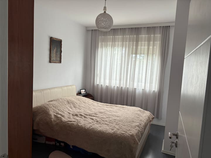 Banes 3 Dhomshe Afer Rruges B - Kosovo