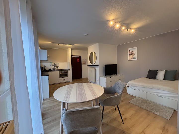 Renoviertes Studio In Dudweiler-süd Nahe Der Uni - Saarbrücken