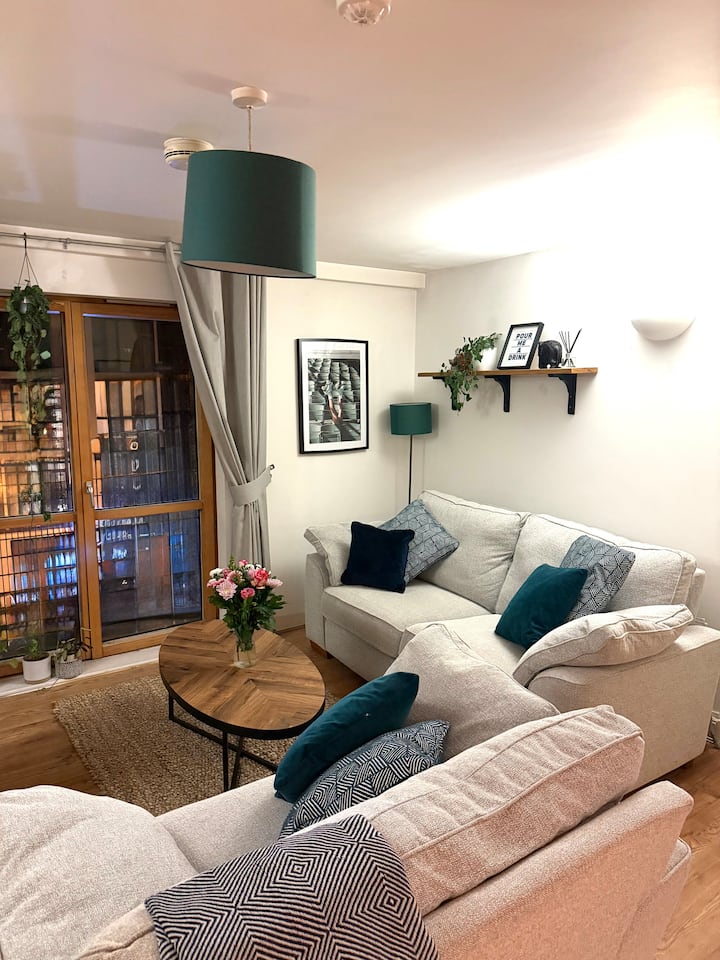 Northern Quarter Apartment Relaxed Late Check-out - 