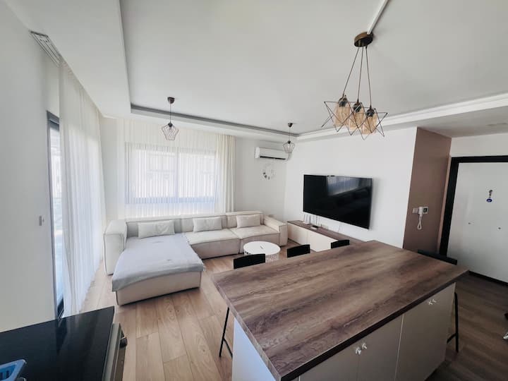 Girne Merkez 2+1 | Balkonlu | Her Yere Yakın - Kyrenia