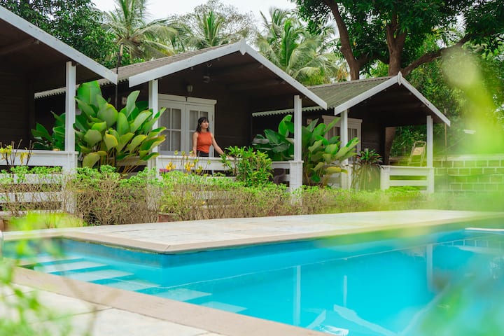Meadow Hollow - Peaceful Cottage With Pool View - Colva