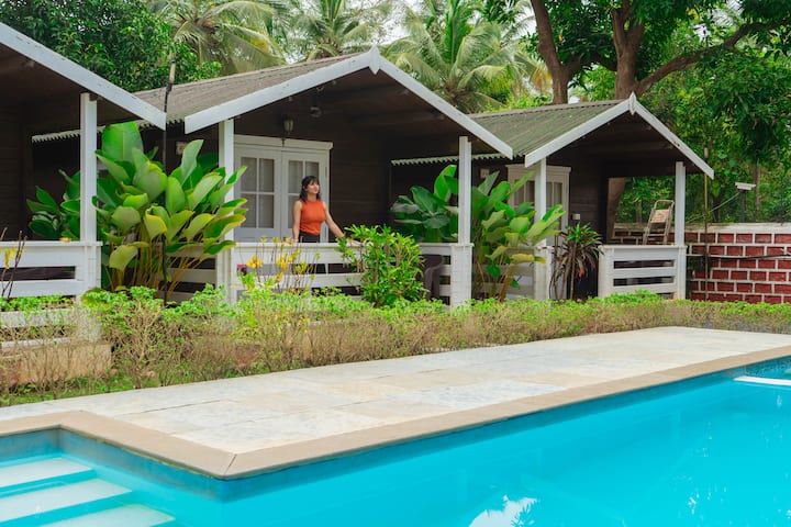 Serene Garden Nook - Cozy Cottage With A Pool View - Colva