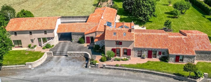Meublé 38 M 2 Tout éQuipé Au Calme - Les Herbiers