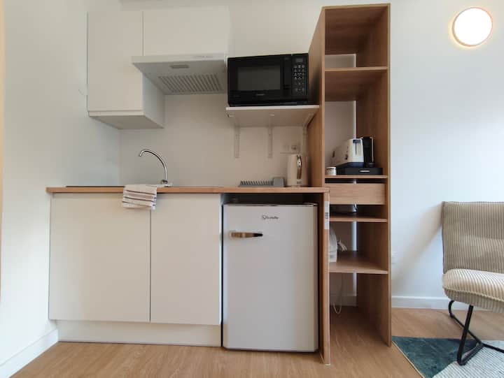 Bright Studio Next To Tram 17 Direct To Gva Center - Annemasse