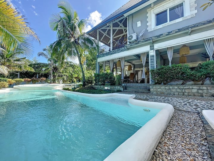 Villa 5 Chambres Proche Du Golf Et De La Plage - Madagascar