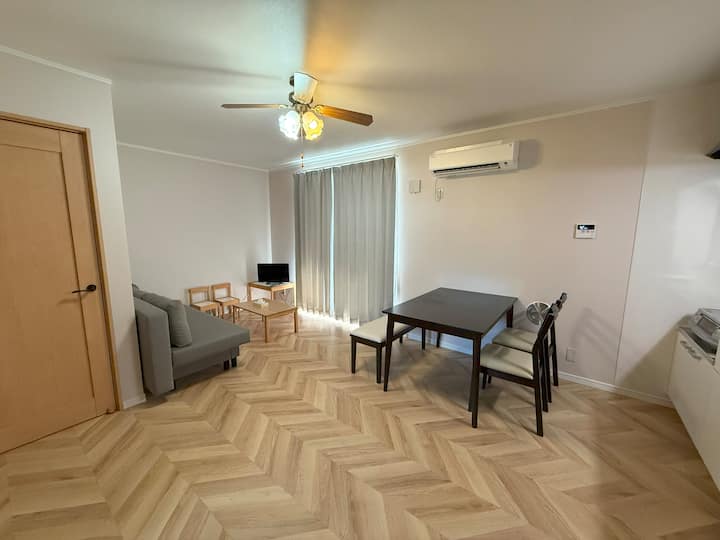 New 1-bedroom Flat (50m2). Check-out At 12 Noon - Noda