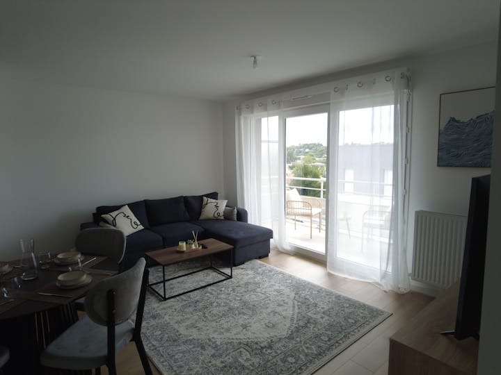 Appartement Moderne & Chaleureux Avec Balcon - Dreux
