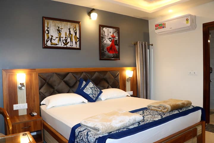 Our Favorite Hotel Offering Work From Home - Devprayag