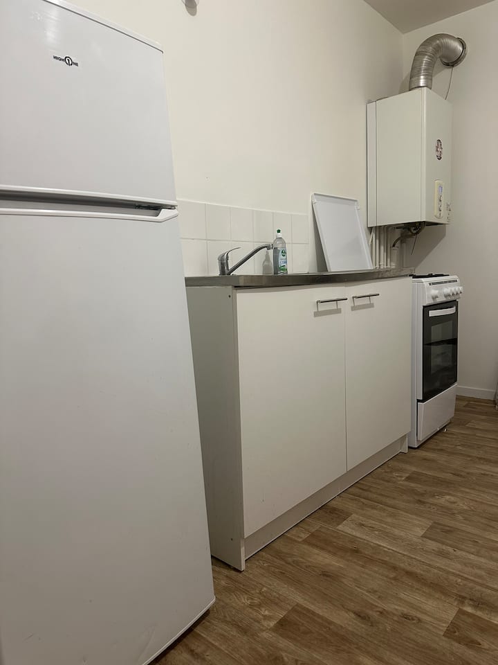 Chambre à 10 Min De Disney. Ds Un Logement Occupé - Disneyland París