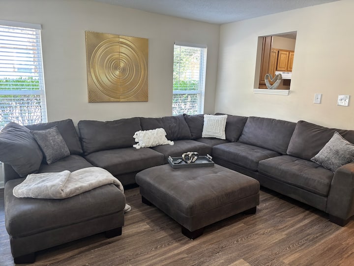 Cozy Rental - Charlotte