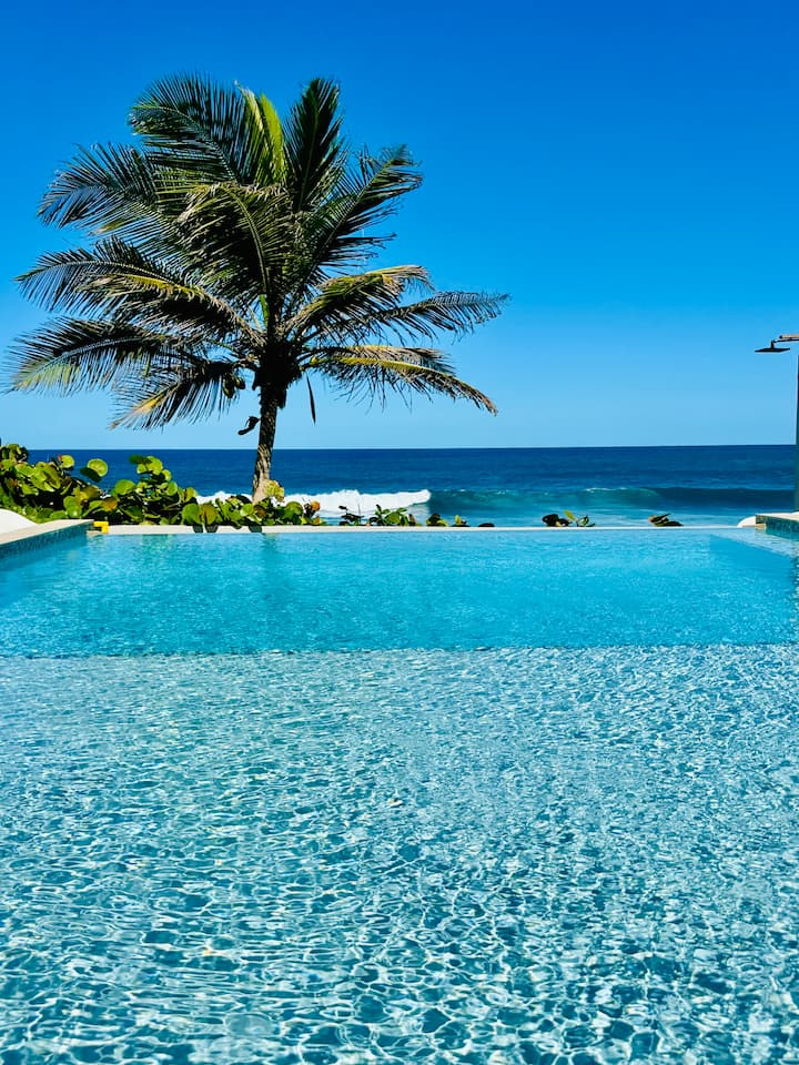 Exclusive Private Luxury Oceanfront Villa W/ Pool - Barceloneta