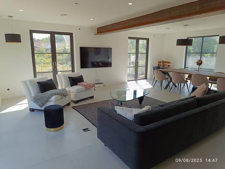 Modern & Cozy Beach House With An Extra Touch - Zweden