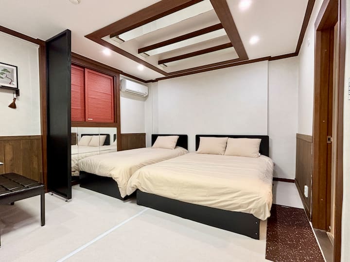 대구칠곡머니스테이2호점204호  -스위트룸 최대8인 -넷플리스-무료주차/맛집천국/공기좋음 - Daegu