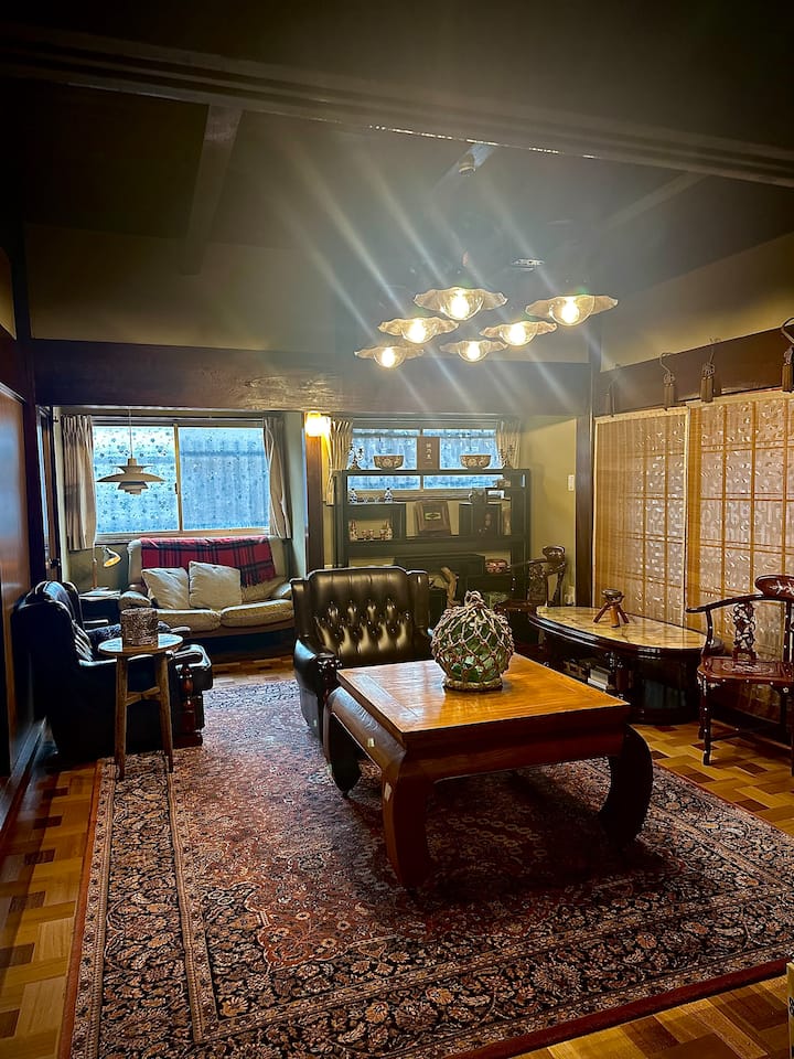 朝食付き【築100年の和モダン古民家】駅徒歩2分｜洋室個室2名｜余呉湖・ビワイチ - Maibara