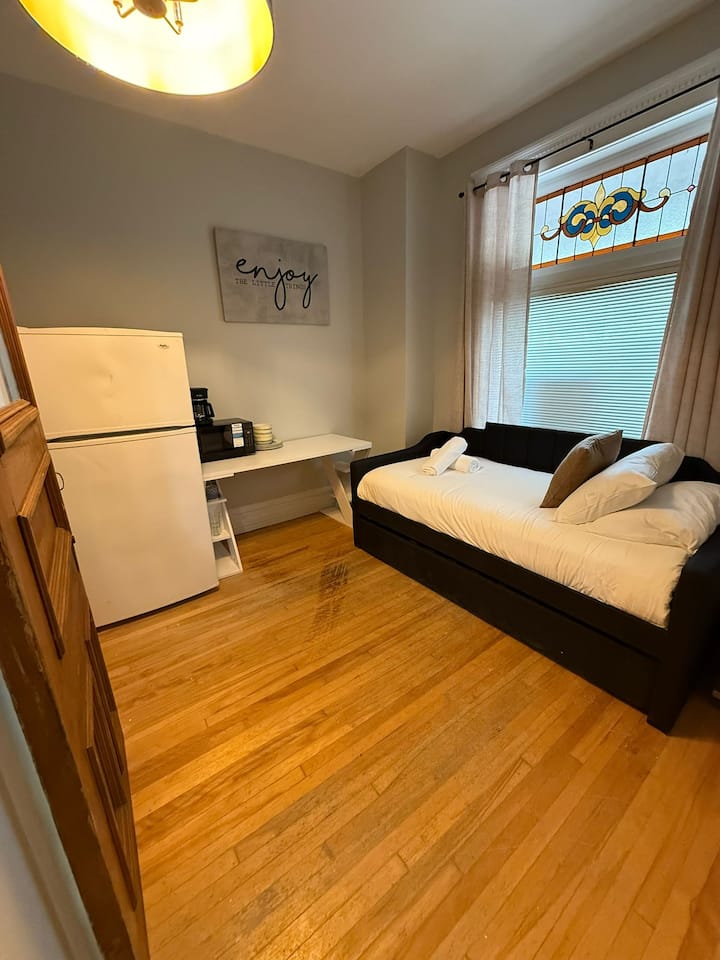Comfy Studio In Centretown - Ottawa