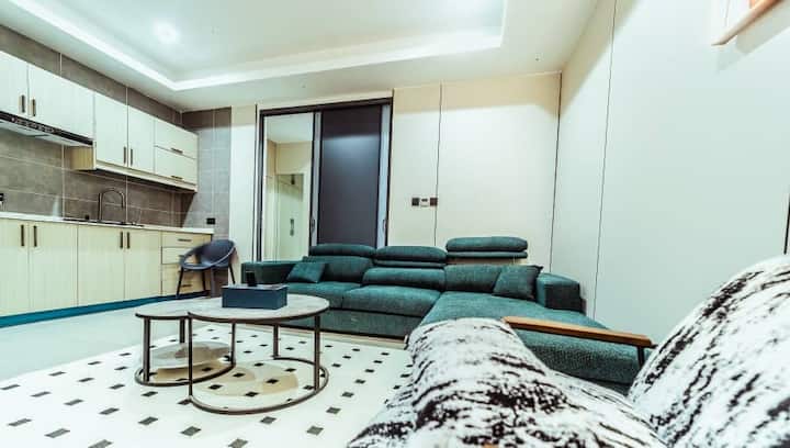 Stylish 1br Retreat •Pool & Gym/airport Proximity - Accra