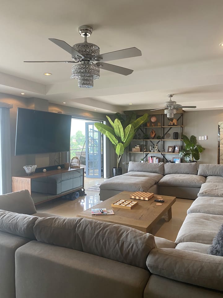 Penthouse In The Mountains - Port of Spain