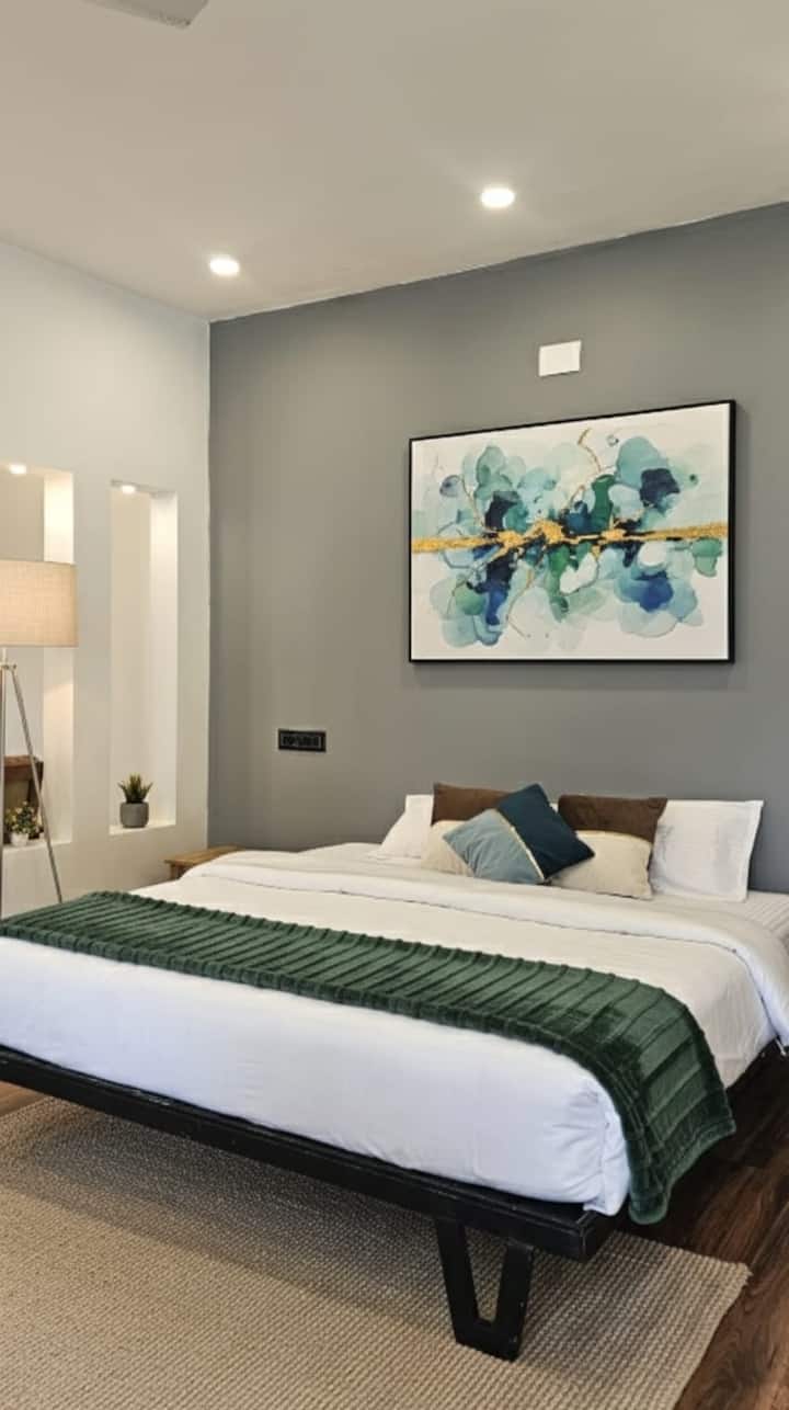 Suite Room With Balcony 1 Comfort & Serenity Await - Idukki