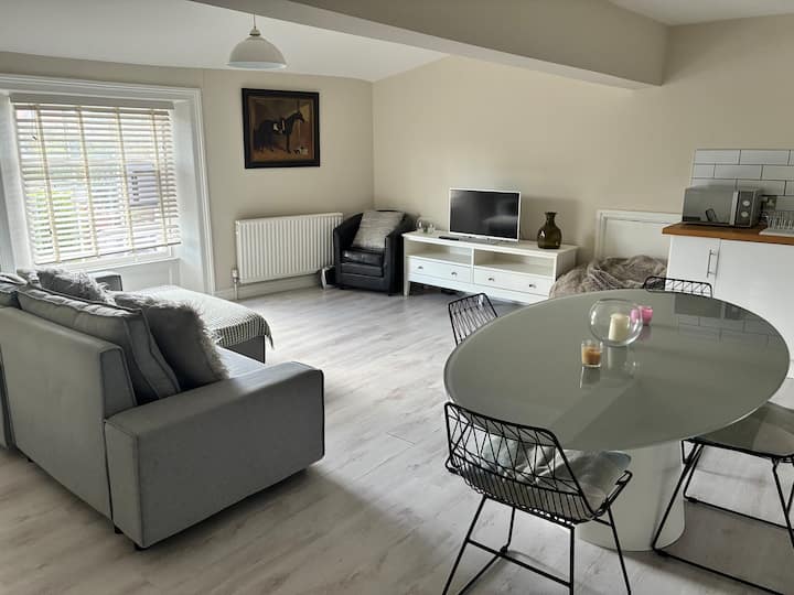 Townhouse Apt. Townhouse Bar Brasserie. Wine Bar! - Oswestry