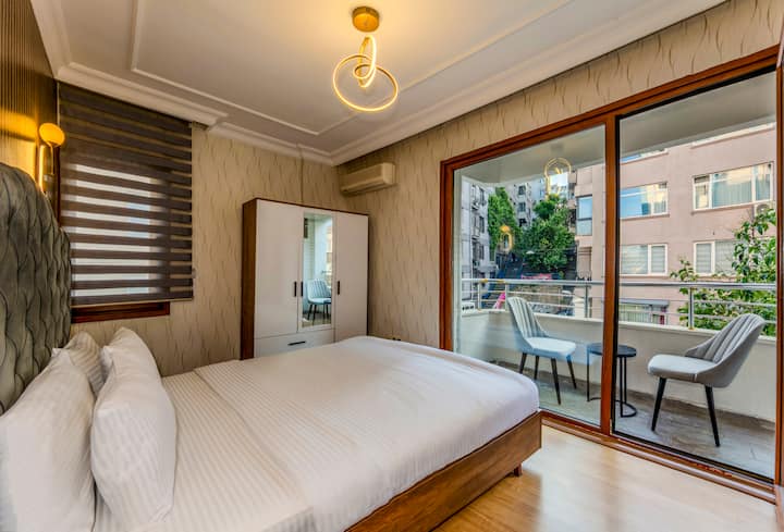Balcony Flat•paid Buffet Breakfast•taksim/cihangir - Istanbul