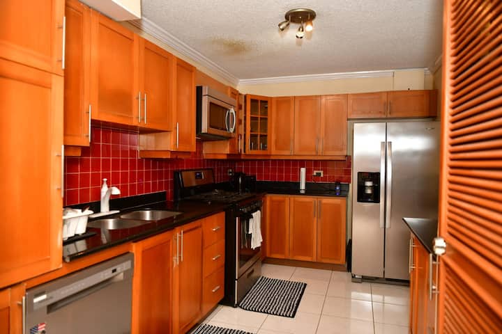 Mango Walk Escape - Montego Bay