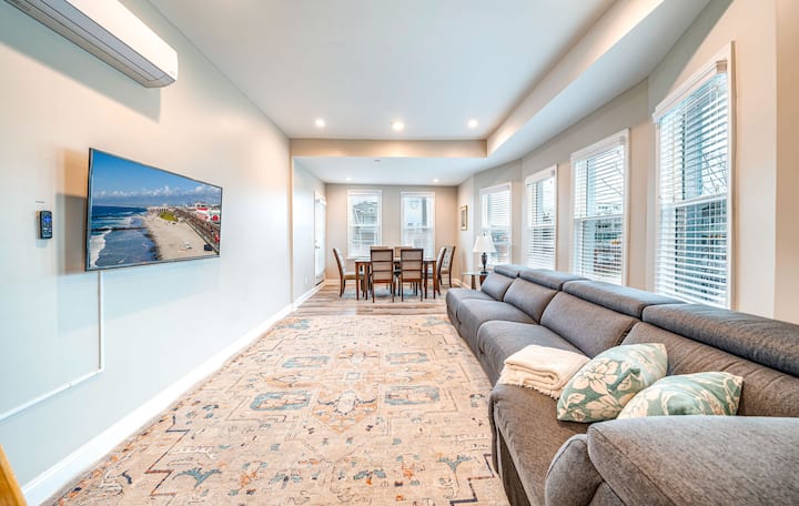 Spacious 3br Condo- 5 Min. Walk To Beach/boardwalk - Sea Isle City, NJ