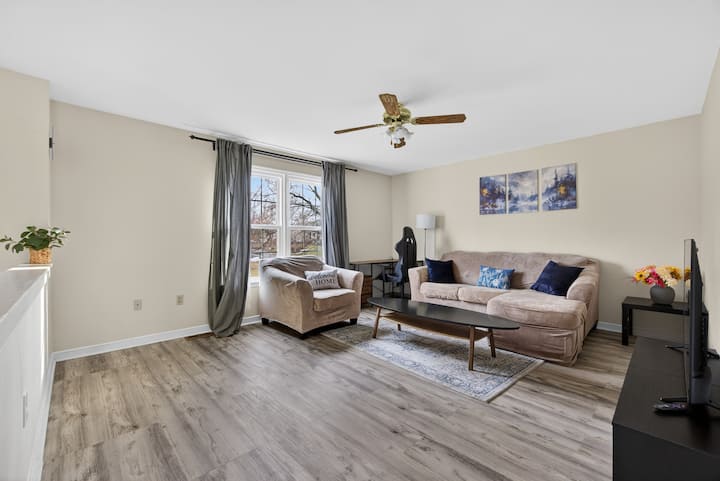 Peaceful Stay Family Friendly Near Quantico Base - Stafford, VA