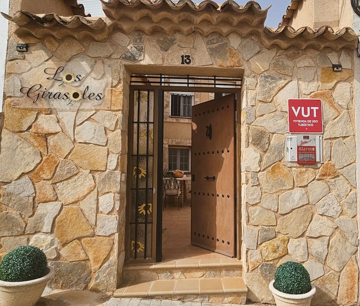 Casa Turística Los Girasoles - Saelices