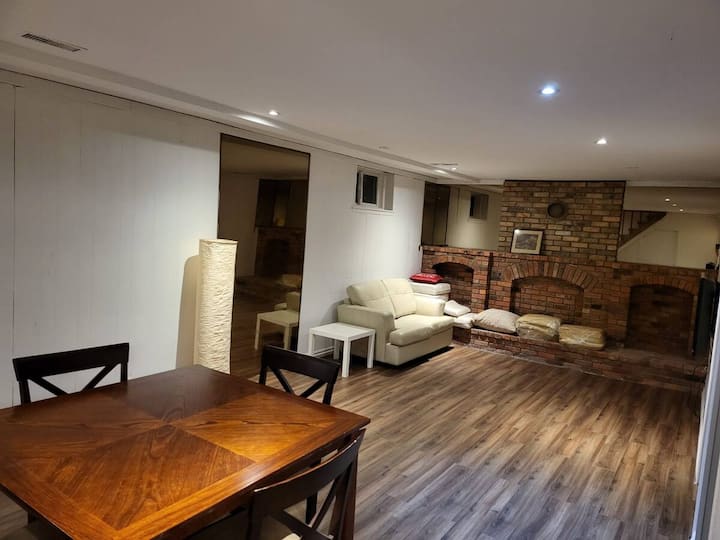 Furnished One Bedroom Basement Apartment - Oakville