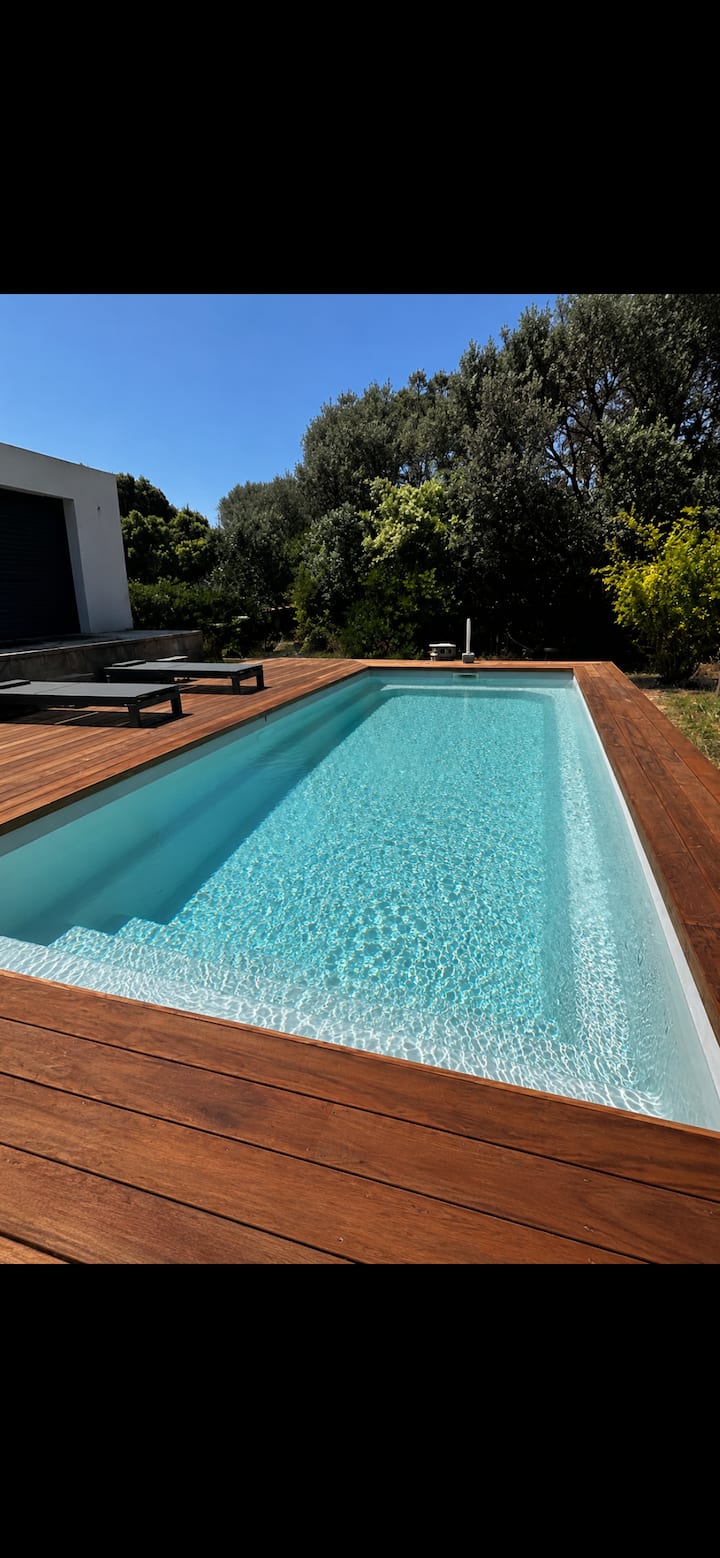 Casa Alexandra Claudia
Avec Piscine Privée - Plage de Figari
