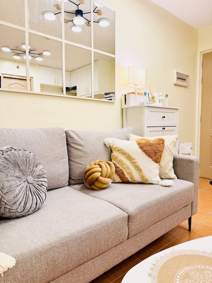 Staykaysion | 2br W/ Balcony + Pool @Sorrentooasis - Pasig