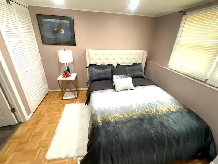 Johnhome - Newark, NJ