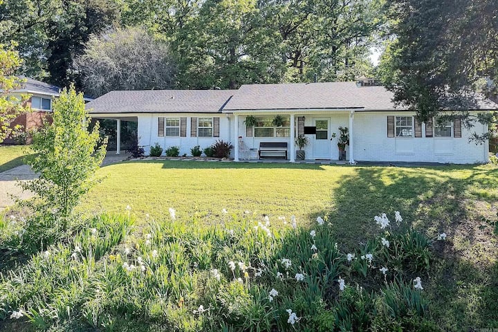 Hilltop House - North Little Rock, AR