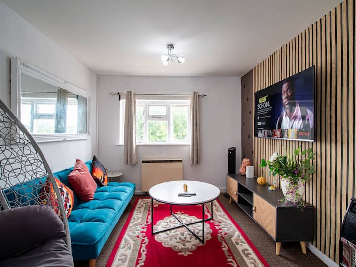 Agape. 1 Apartment - Chesterfield