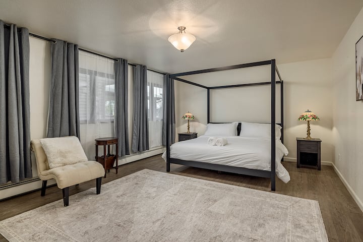 Downtown Anchorage Retreat - Spacious 3br - Anchorage, AK
