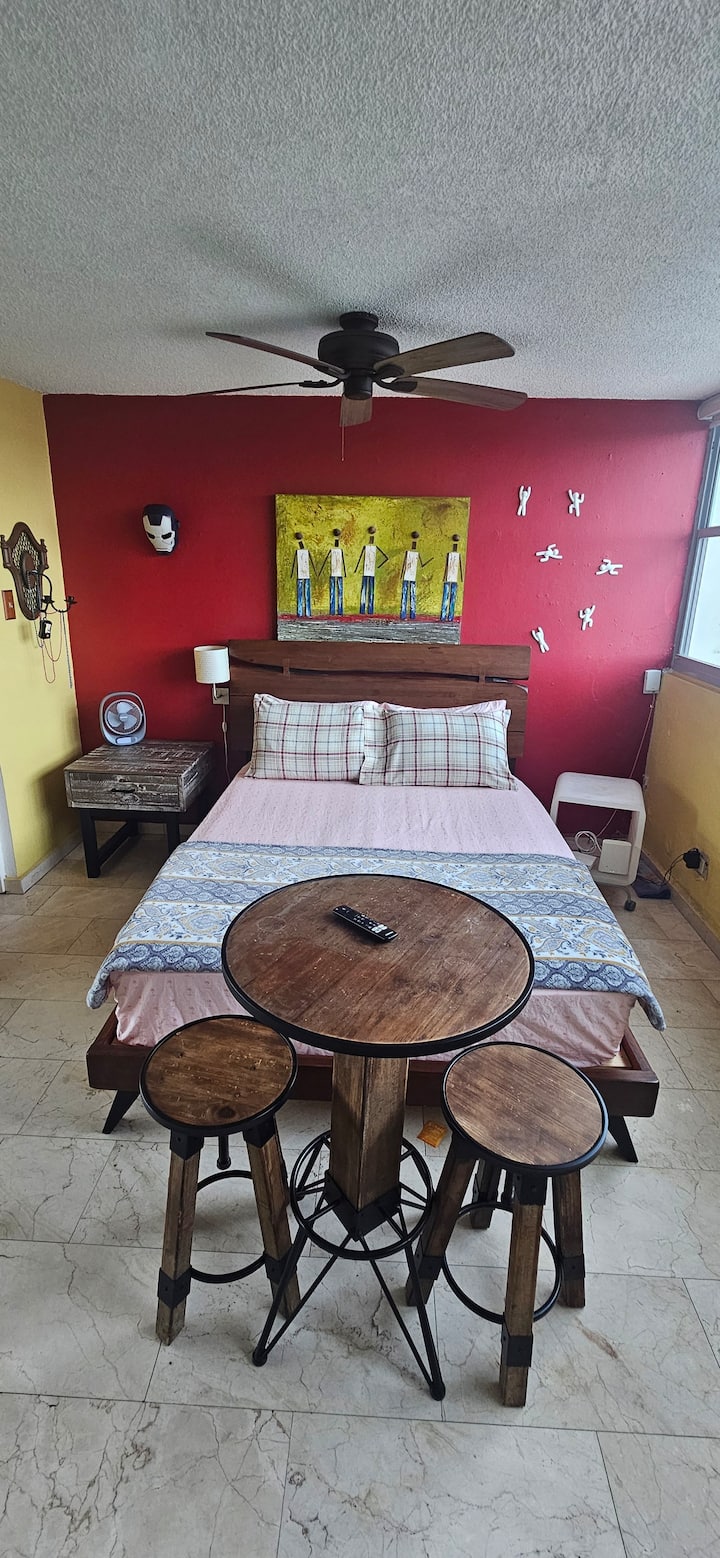 Amazing Location Studio; Walk To The Beach. - San Juan
