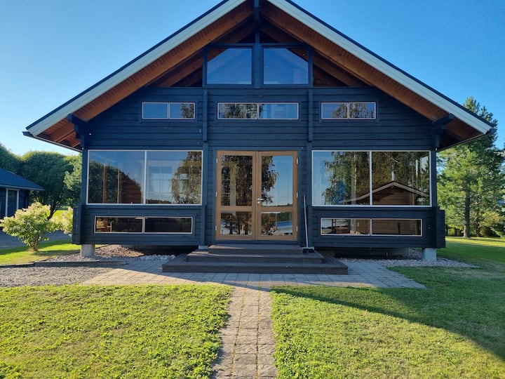 Loma-asunto Luonnon ääRellä. - Kouvola