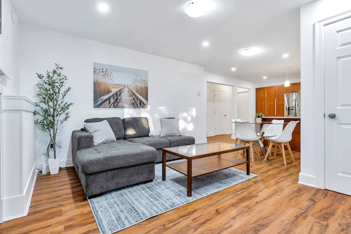 2 Bedroom In Edgemont - West Vancouver