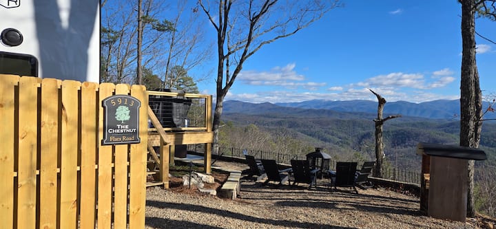 The Chestnut. Gorgeous Views Of The Smokies. - Walland, TN